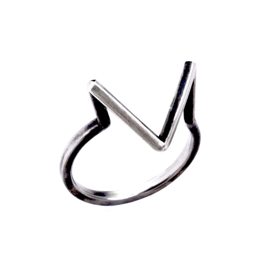 FLOATING GEOMETRIC RING – ADI LEV design